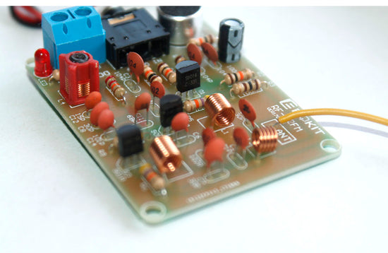 Build Your Own Long-Range FM Transmitter: DIY Project with 3 Transisto ...